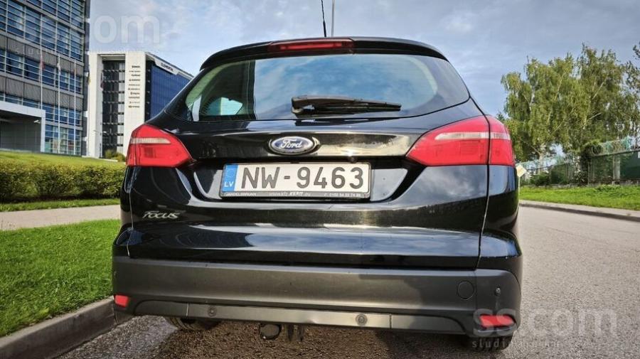 Melns Ford Focus 2015 Rīga, ar dzinēja tilpumu 1.50 L un nobraukumu 206 tūkst. km par 3800 €, foto 5 vietnē AUTOMOTO.COM.LV
