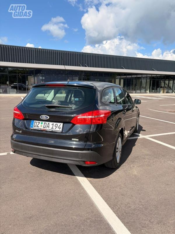 Black Ford Focus 2015 in Kaunas, with an engine capacity of 1.00 L and mileage of 121 thousand km for 3900 €, photo 6 on AUTOMOTO.COM.LV