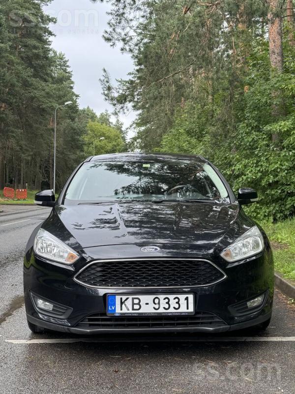 Black Ford Focus 2015 in Riga, with an engine capacity of 1.00 L and mileage of 145 thousand km for 3500 €, photo 1 on AUTOMOTO.COM.LV