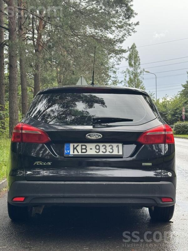 Black Ford Focus 2015 in Riga, with an engine capacity of 1.00 L and mileage of 145 thousand km for 3500 €, photo 2 on AUTOMOTO.COM.LV