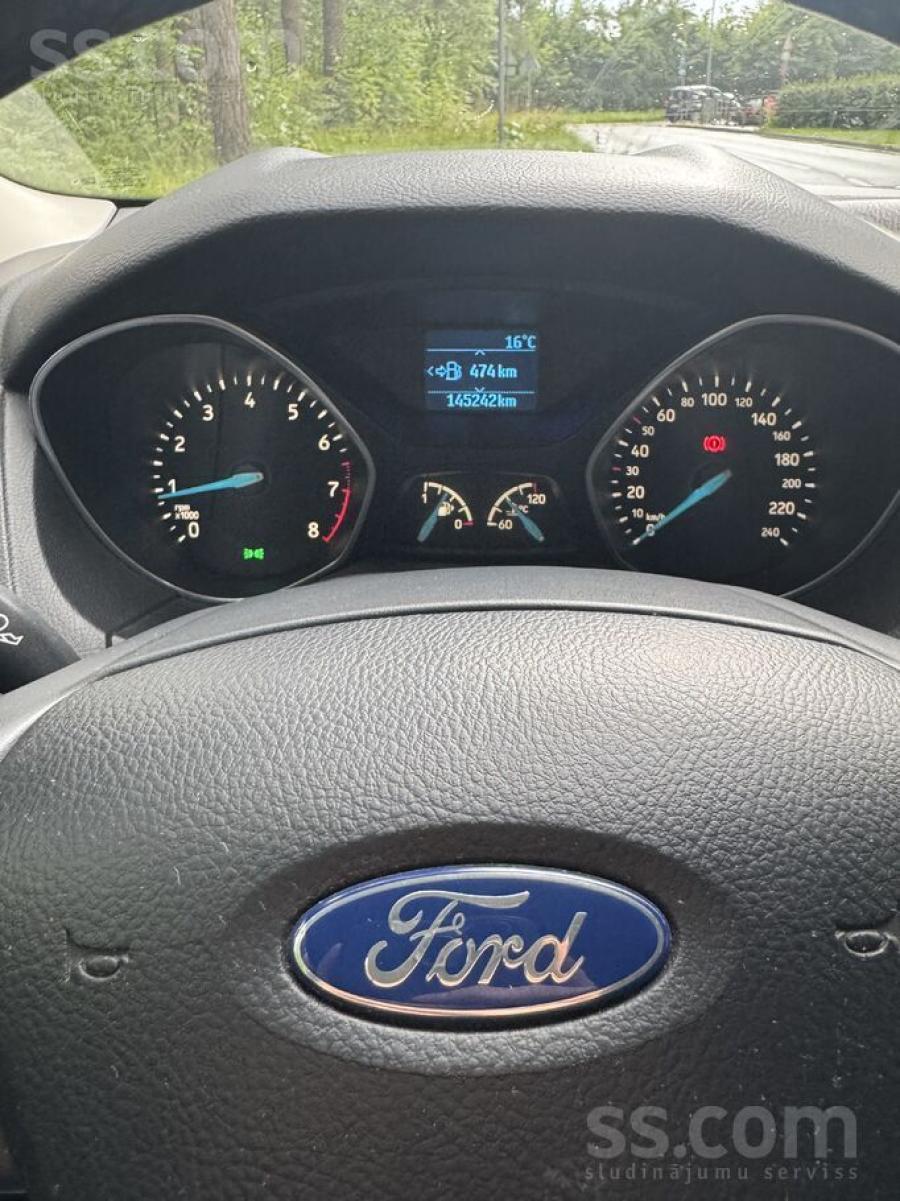Black Ford Focus 2015 in Riga, with an engine capacity of 1.00 L and mileage of 145 thousand km for 3500 €, photo 6 on AUTOMOTO.COM.LV