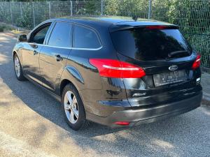 Melns Ford Focus 2015 Marijampole, ar dzinēja tilpumu 1.50 L un nobraukumu 225 tūkst. km par 3450 €, foto 5 vietnē AUTOMOTO.COM.LV