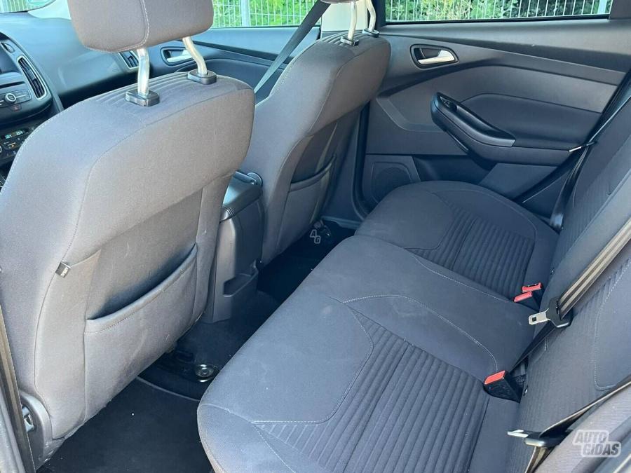 Melns Ford Focus 2015 Marijampole, ar dzinēja tilpumu 1.50 L un nobraukumu 225 tūkst. km par 3450 €, foto 7 vietnē AUTOMOTO.COM.LV