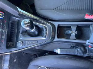 Melns Ford Focus 2015 Marijampole, ar dzinēja tilpumu 1.50 L un nobraukumu 225 tūkst. km par 3450 €, foto 11 vietnē AUTOMOTO.COM.LV
