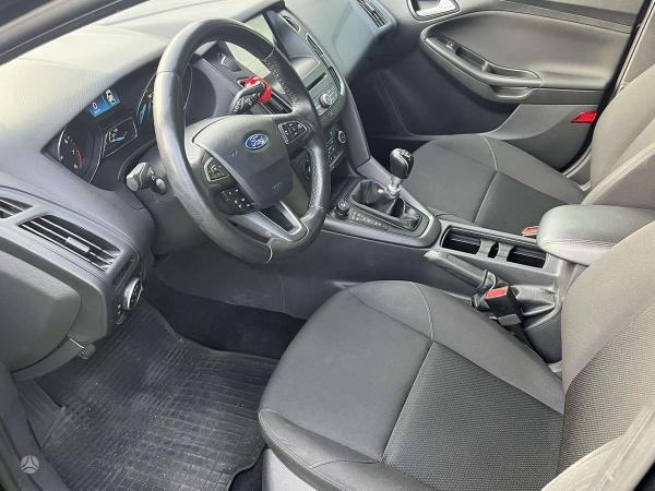 Black Ford Focus 2015 in Kaunas, with an engine capacity of 1.00 L and mileage of 190 thousand km for 3900 €, photo 9 on AUTOMOTO.COM.LV