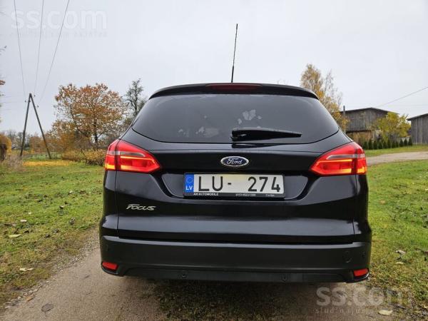 Black Ford Focus 2015 in Riga, with an engine capacity of 1.50 L and mileage of 201 thousand km for 5800 €, photo 4 on AUTOMOTO.COM.LV