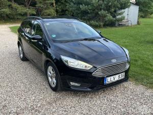 Melns Ford Focus 2015 Kauņa, ar dzinēja tilpumu 1.00 L un nobraukumu 189 tūkst. km par 3700 €, foto  vietnē AUTOMOTO.COM.LV