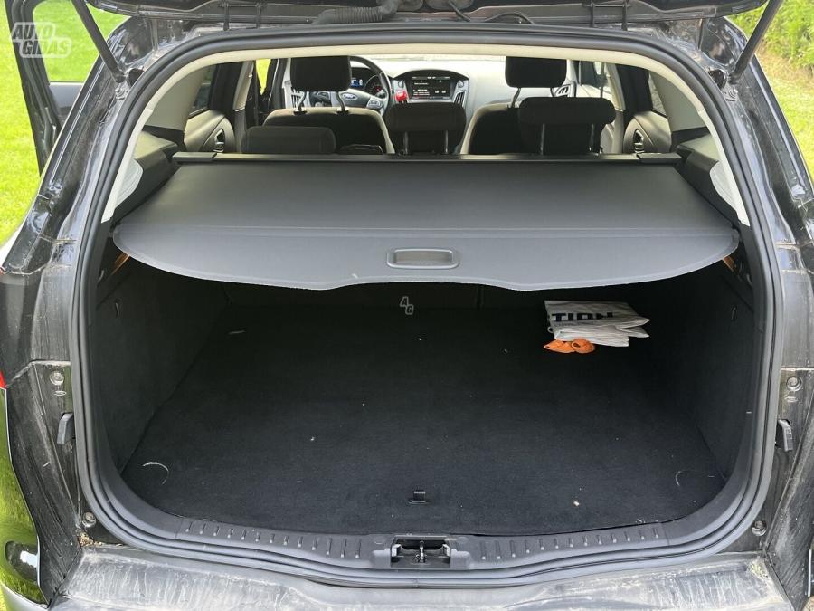 Black Ford Focus 2015 in Kaunas, with an engine capacity of 1.00 L and mileage of 189 thousand km for 3700 €, photo 13 on AUTOMOTO.COM.LV