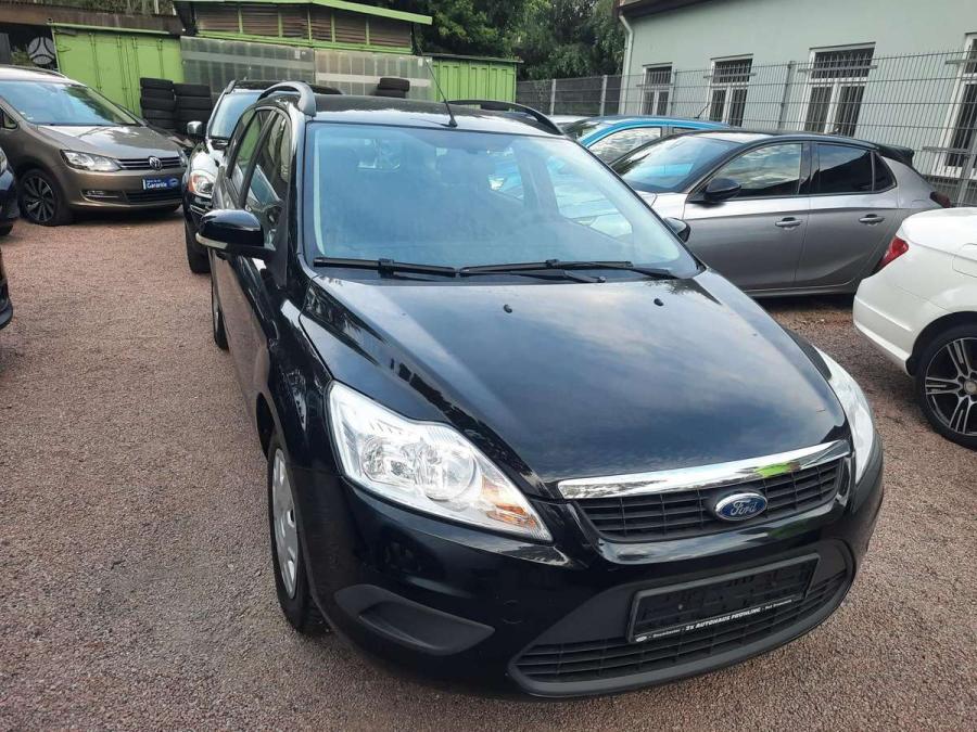 Black Ford Focus 2015 in Klaipeda, with an engine capacity of 1.60 L and mileage of 260 thousand km for 2300 €, photo 1 on AUTOMOTO.COM.LV