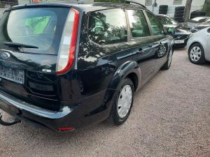 Black Ford Focus 2015 in Klaipeda, with an engine capacity of 1.60 L and mileage of 260 thousand km for 2300 €, photo 3 on AUTOMOTO.COM.LV