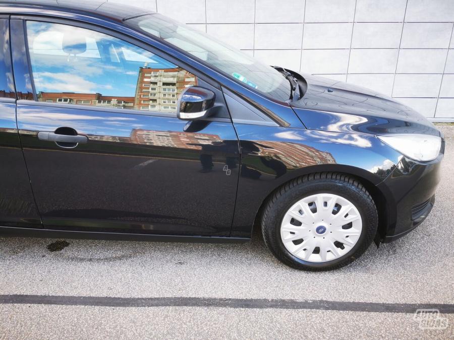 Black Ford Focus 2015 in Klaipeda, with an engine capacity of 1.00 L and mileage of 94 thousand km for 3990 €, photo 13 on AUTOMOTO.COM.LV