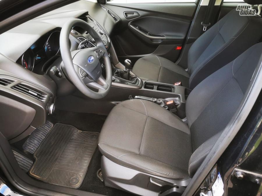Black Ford Focus 2015 in Klaipeda, with an engine capacity of 1.00 L and mileage of 94 thousand km for 3990 €, photo 14 on AUTOMOTO.COM.LV
