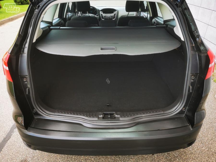 Black Ford Focus 2015 in Klaipeda, with an engine capacity of 1.00 L and mileage of 94 thousand km for 3990 €, photo 26 on AUTOMOTO.COM.LV