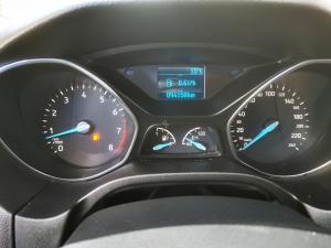 Black Ford Focus 2015 in Klaipeda, with an engine capacity of 1.00 L and mileage of 94 thousand km for 3990 €, photo 28 on AUTOMOTO.COM.LV