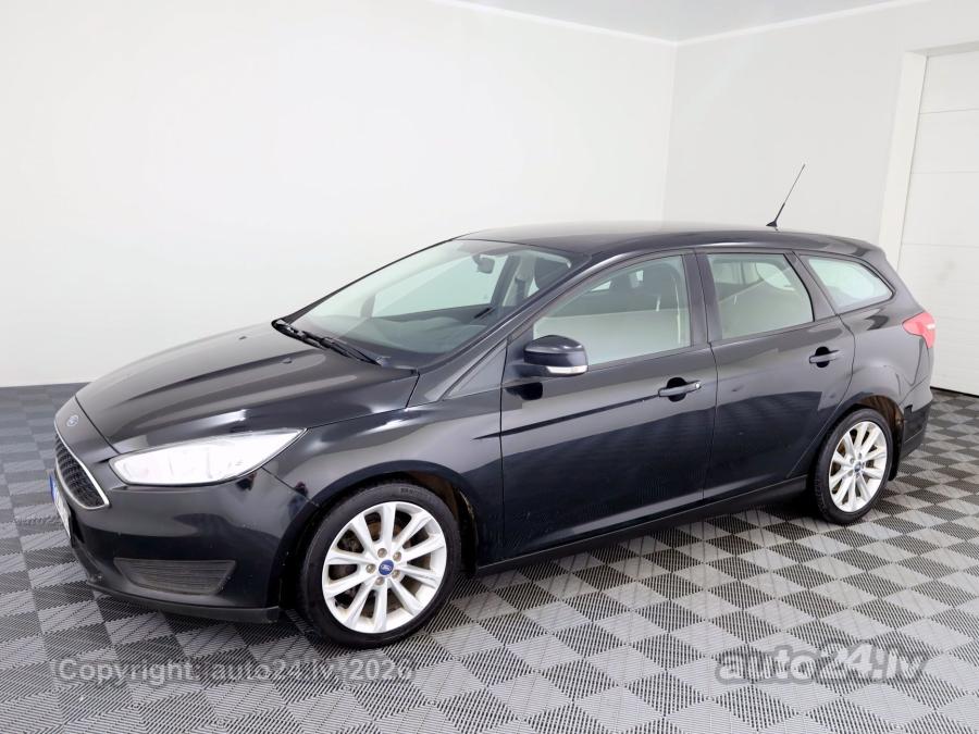 Melns Ford Focus 2016 Tallina, ar dzinēja tilpumu 1.00 L un nobraukumu 189 tūkst. km par 3799 €, foto 3 vietnē AUTOMOTO.COM.LV
