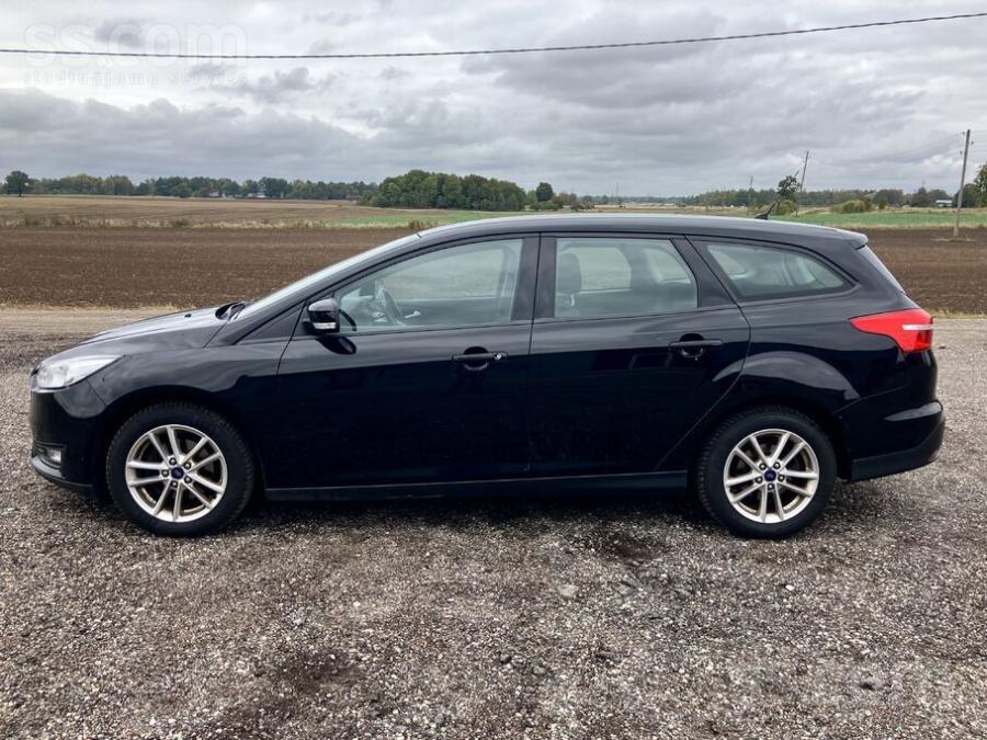 Melns Ford Focus 2016 Talsi, ar dzinēja tilpumu 1.00 L un nobraukumu 185 tūkst. km par 5700 €, foto 7 vietnē AUTOMOTO.COM.LV