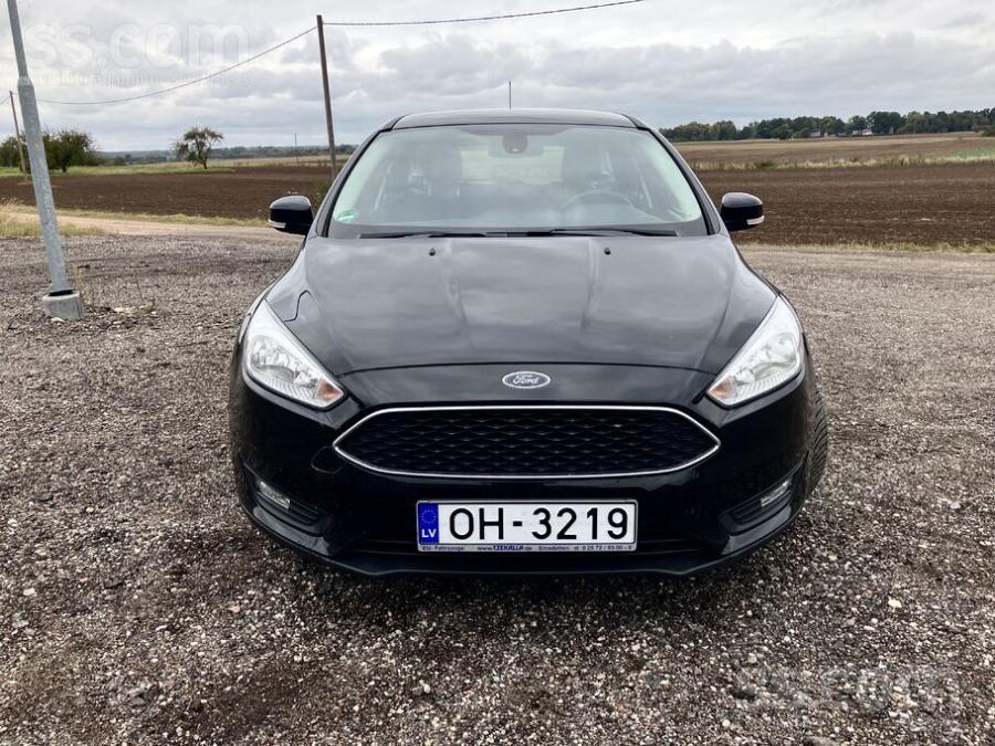 Melns Ford Focus 2016 Talsi, ar dzinēja tilpumu 1.00 L un nobraukumu 185 tūkst. km par 5700 €, foto 9 vietnē AUTOMOTO.COM.LV
