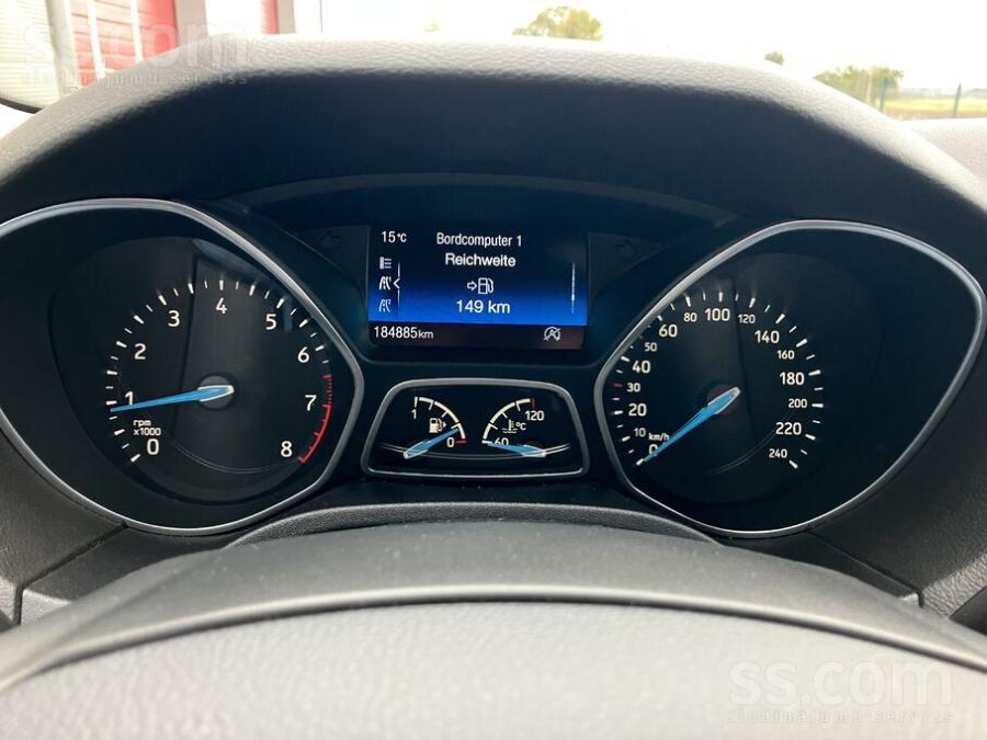 Melns Ford Focus 2016 Talsi, ar dzinēja tilpumu 1.00 L un nobraukumu 185 tūkst. km par 5700 €, foto 10 vietnē AUTOMOTO.COM.LV