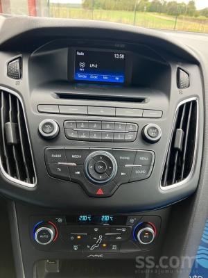 Melns Ford Focus 2016 Talsi, ar dzinēja tilpumu 1.00 L un nobraukumu 185 tūkst. km par 5700 €, foto 13 vietnē AUTOMOTO.COM.LV