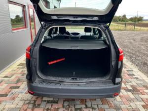 Melns Ford Focus 2016 Talsi, ar dzinēja tilpumu 1.00 L un nobraukumu 185 tūkst. km par 5700 €, foto 16 vietnē AUTOMOTO.COM.LV