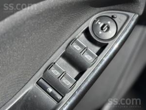 Melns Ford Focus 2016 Rīga, ar dzinēja tilpumu 2.00 L un nobraukumu 262 tūkst. km par 5950 €, foto 5 vietnē AUTOMOTO.COM.LV