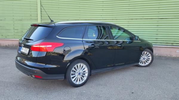 Black Ford Focus 2016 in Riga, with an engine capacity of 2.00 L and mileage of 260 thousand km for 5890 €, photo 2 on AUTOMOTO.COM.LV