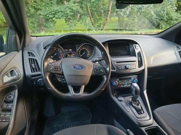 Black Ford Focus 2016 in Alytus, with an engine capacity of 1.50 L and mileage of 141 thousand km for 5999 €, photo 8 on AUTOMOTO.COM.LV