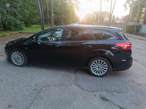Melns Ford Focus 2016 Alīta, ar dzinēja tilpumu 1.50 L un nobraukumu 141 tūkst. km par 5999 €, foto 5 vietnē AUTOMOTO.COM.LV