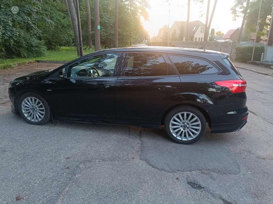 Melns Ford Focus 2016 Alīta, ar dzinēja tilpumu 1.50 L un nobraukumu 141 tūkst. km par 5999 €, foto 5 vietnē AUTOMOTO.COM.LV