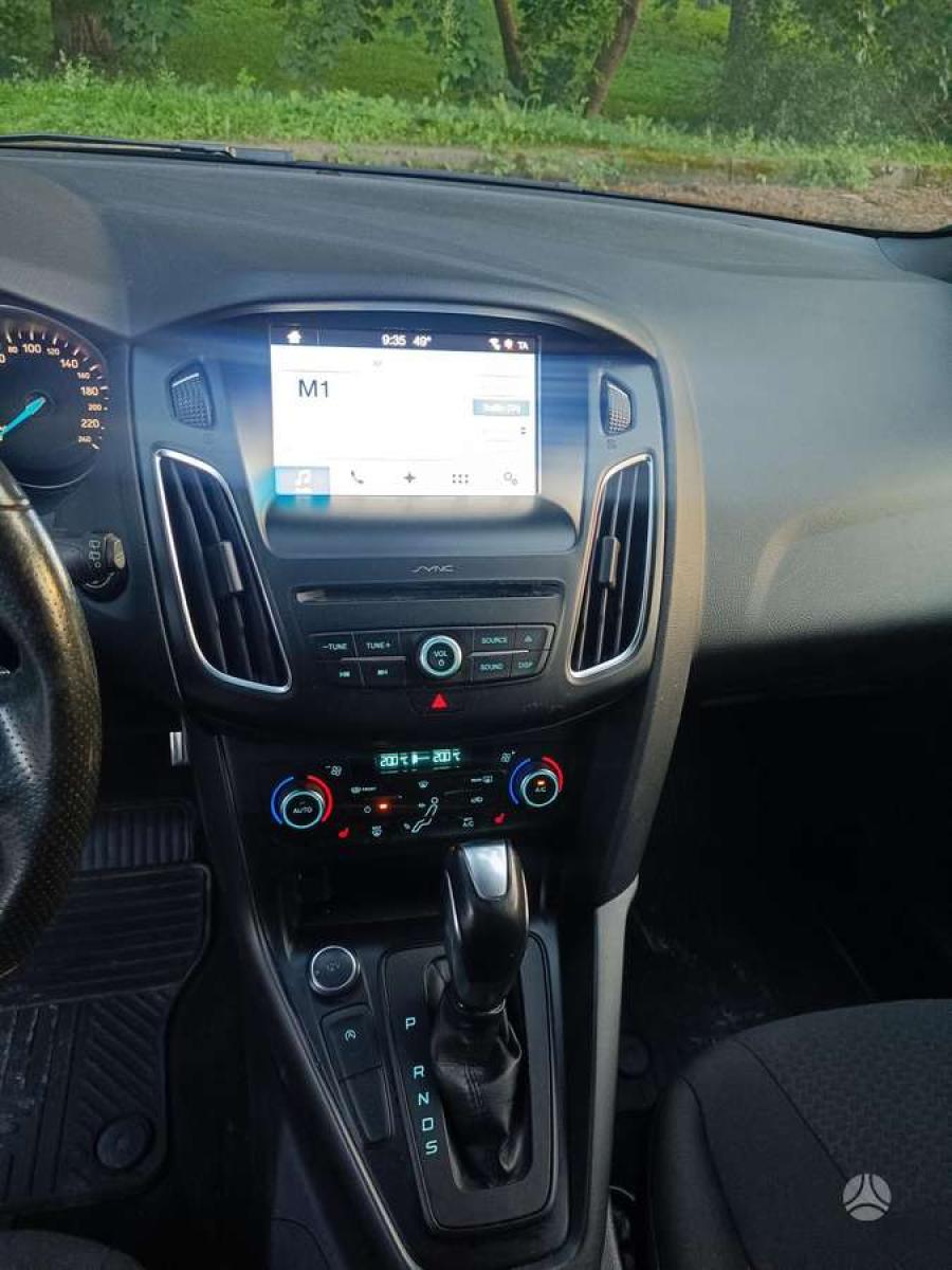 Melns Ford Focus 2016 Alīta, ar dzinēja tilpumu 1.50 L un nobraukumu 141 tūkst. km par 5999 €, foto 11 vietnē AUTOMOTO.COM.LV