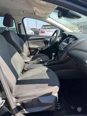 Melns Ford Focus 2016 Kauņa, ar dzinēja tilpumu 1.50 L un nobraukumu 187 tūkst. km par 4650 €, foto 5 vietnē AUTOMOTO.COM.LV
