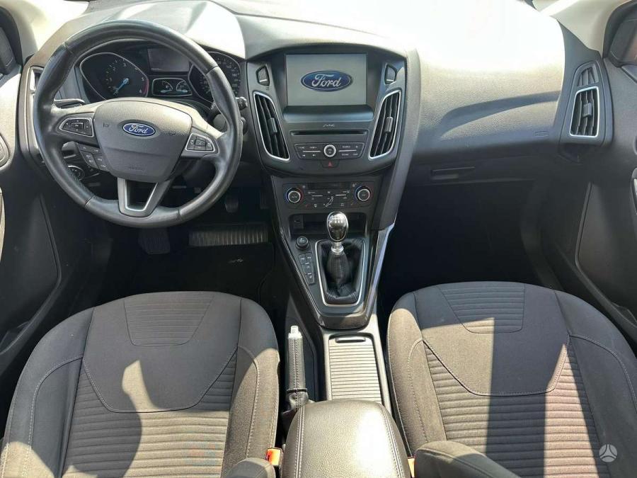 Melns Ford Focus 2016 Kauņa, ar dzinēja tilpumu 1.50 L un nobraukumu 187 tūkst. km par 4650 €, foto 12 vietnē AUTOMOTO.COM.LV