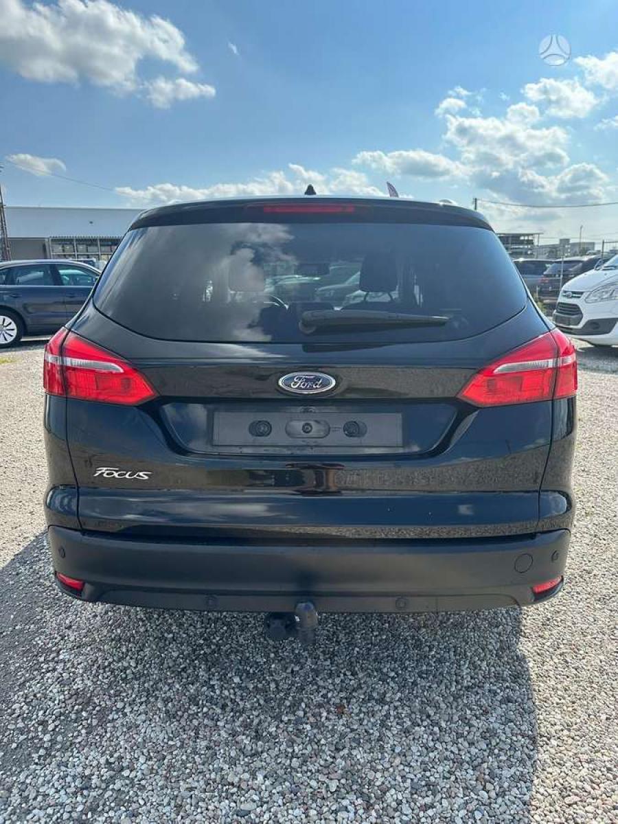 Melns Ford Focus 2016 Kauņa, ar dzinēja tilpumu 1.50 L un nobraukumu 187 tūkst. km par 4650 €, foto 15 vietnē AUTOMOTO.COM.LV