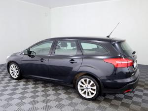 Melns Ford Focus 2016 Tallina, ar dzinēja tilpumu 1.00 L un nobraukumu 189 tūkst. km par 3199 €, foto 5 vietnē AUTOMOTO.COM.LV