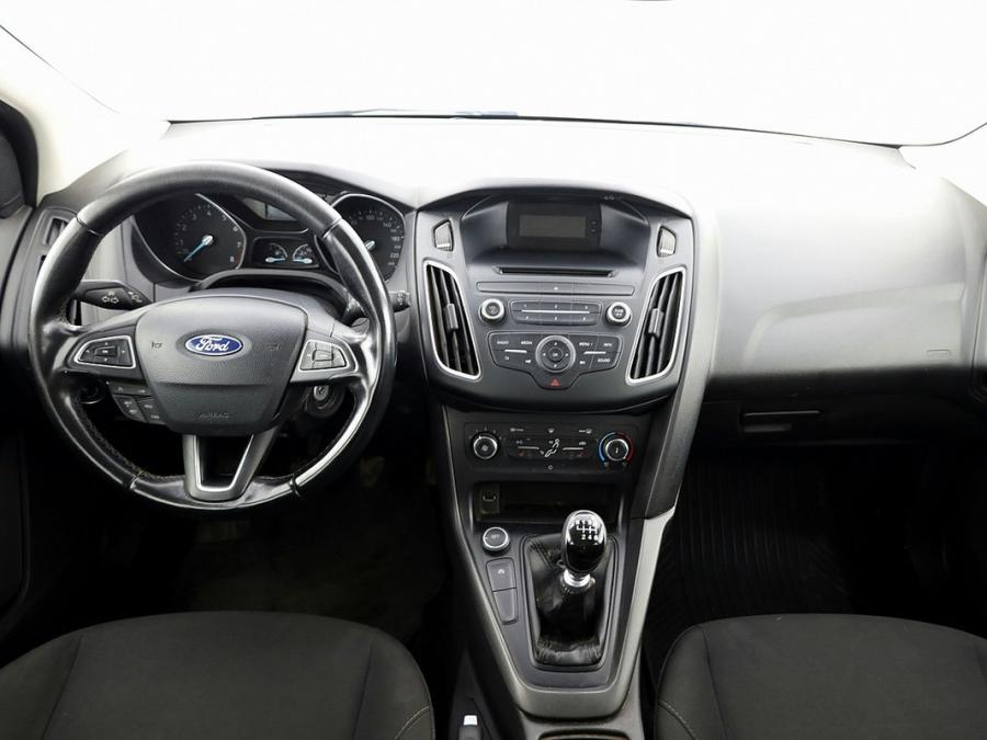 Melns Ford Focus 2016 Tallina, ar dzinēja tilpumu 1.00 L un nobraukumu 189 tūkst. km par 3199 €, foto 13 vietnē AUTOMOTO.COM.LV