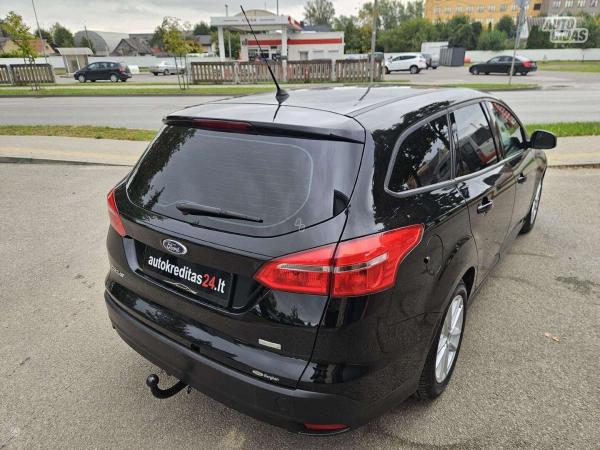 Ford Focus 2016 Šauļi vietnē Melns Ford Focus 2016 Šauļi, ar dzinēja tilpumu 1.00 L un nobraukumu 183 tūkst. km par 4950 €, foto 9 vietnē AUTOMOTO.COM.LV