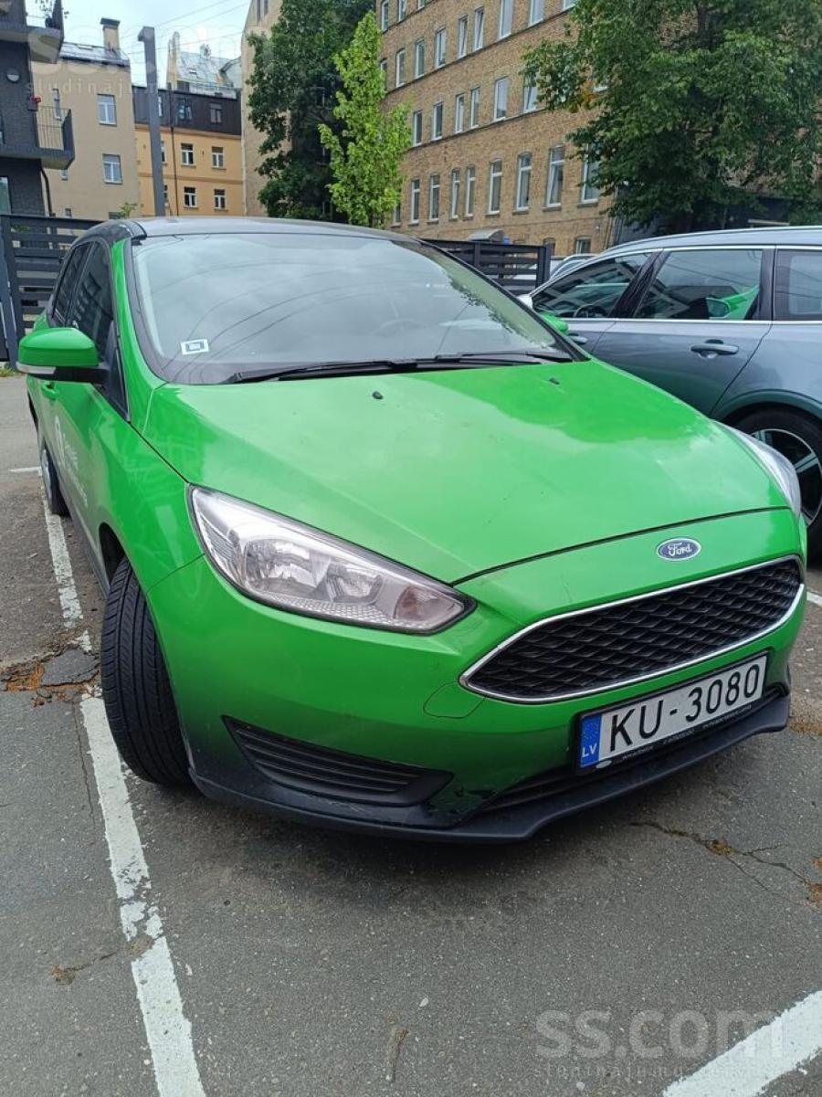 Black Ford Focus 2017 in Riga, with an engine capacity of 1.50 L and mileage of 350 thousand km for 3950 €, photo 3 on AUTOMOTO.COM.LV