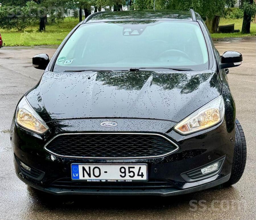 Black Ford Focus 2017 in Riga, with an engine capacity of 1.50 L and mileage of 190 thousand km for 8000 €, photo 3 on AUTOMOTO.COM.LV