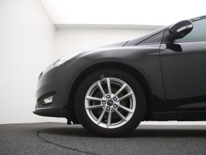 Melns Ford Focus 2017 Viļņa, ar dzinēja tilpumu 1.50 L un nobraukumu 228 tūkst. km par 6899 €, foto 28 vietnē AUTOMOTO.COM.LV