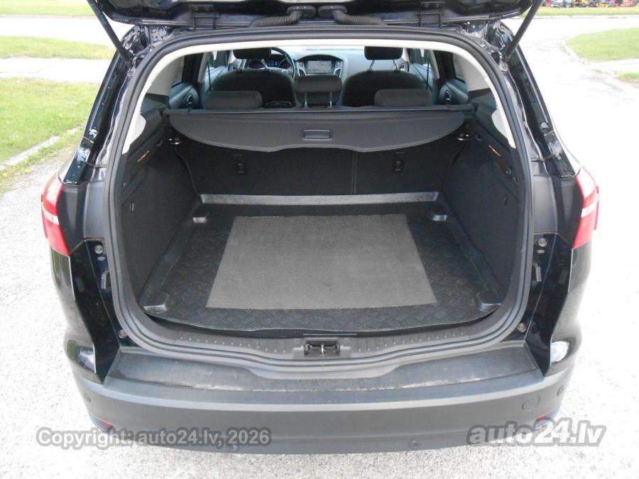 Black Ford Focus 2017 in Viljandi, with an engine capacity of 1.00 L and mileage of 180 thousand km for 6590 €, photo 22 on AUTOMOTO.COM.LV