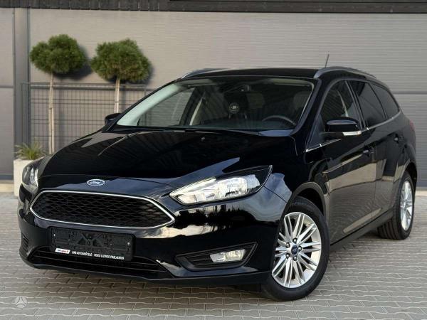 Black Ford Focus 2018 in Siauliai, with an engine capacity of 1.00 L and mileage of 120 thousand km for 6450 €, photo 2 on AUTOMOTO.COM.LV