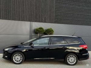 Black Ford Focus 2018 in Siauliai, with an engine capacity of 1.00 L and mileage of 120 thousand km for 6450 €, photo 3 on AUTOMOTO.COM.LV
