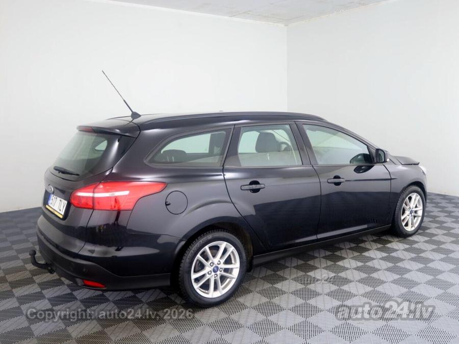 Black Ford Focus 2018 in Tallinn, with an engine capacity of 1.50 L and mileage of 225 thousand km for 2499 €, photo 3 on AUTOMOTO.COM.LV