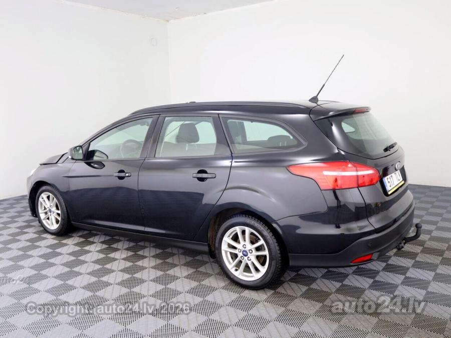 Black Ford Focus 2018 in Tallinn, with an engine capacity of 1.50 L and mileage of 225 thousand km for 2499 €, photo 4 on AUTOMOTO.COM.LV