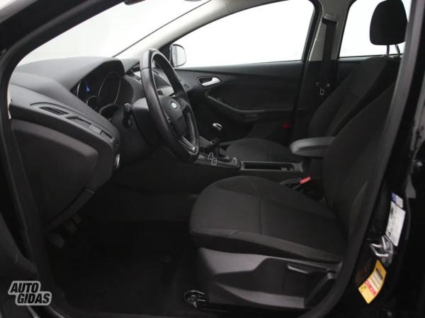 Black Ford Focus 2018 in Vilnius, with an engine capacity of 1.00 L and mileage of 127 thousand km for 7999 €, photo 4 on AUTOMOTO.COM.LV