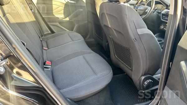 Melns Ford Focus 2018 Tukums, ar dzinēja tilpumu 1.50 L un nobraukumu 128 tūkst. km par 9900 €, foto 4 vietnē AUTOMOTO.COM.LV