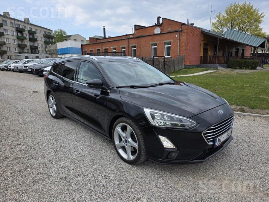 Melns Ford Focus 2018 Ventspils, ar dzinēja tilpumu 1.50 L un nobraukumu 234 tūkst. km par 8600 €, foto 5 vietnē AUTOMOTO.COM.LV