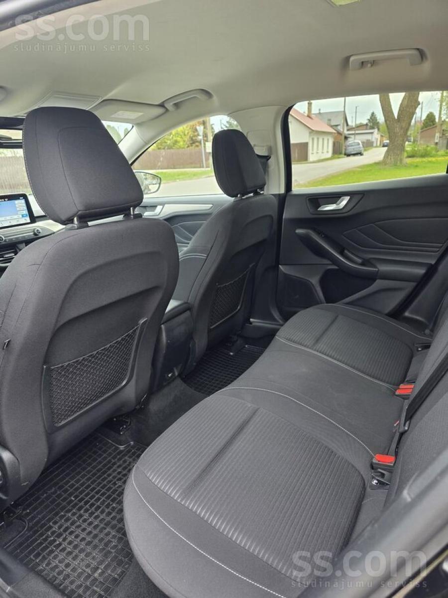 Melns Ford Focus 2018 Ventspils, ar dzinēja tilpumu 1.50 L un nobraukumu 234 tūkst. km par 8600 €, foto 23 vietnē AUTOMOTO.COM.LV