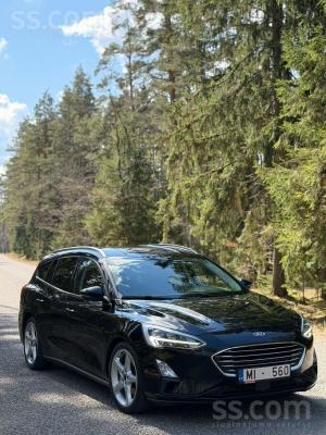 Black Ford Focus 2018 in Kuldiga, with an engine capacity of 1.50 L and mileage of 234 thousand km for 8900 €, photo  on AUTOMOTO.COM.LV