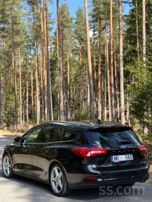 Melns Ford Focus 2018 Kuldīga, ar dzinēja tilpumu 1.50 L un nobraukumu 234 tūkst. km par 8900 €, foto 3 vietnē AUTOMOTO.COM.LV